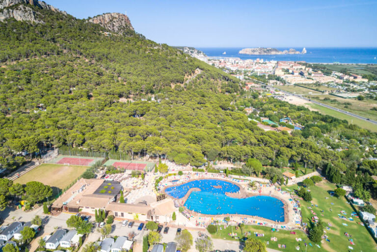 Eurocamp Holidays in Spain: Top Campsites Near Airports and Beaches ...