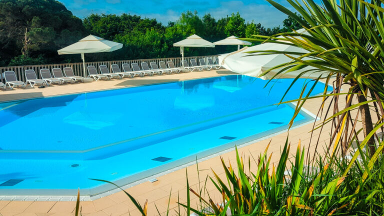 Le Pin Parasol Yelloh Village Campsite Review - Family Camping Europe